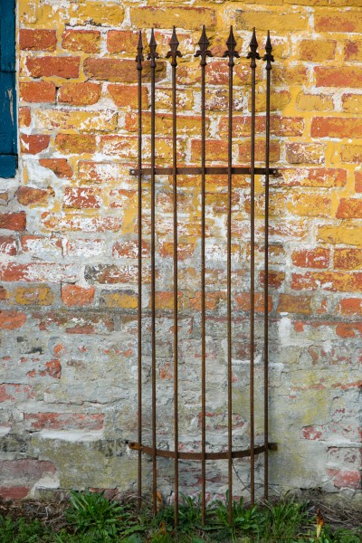 Rankgitter Metall halbrund f. Wand 1,50 m, rost