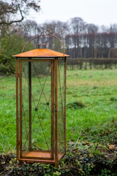 Elegantes Laterne Rost Outdoor Bilder